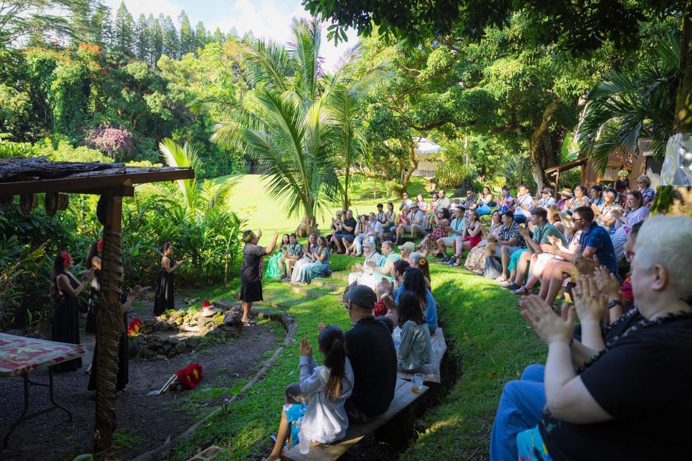 Honolulu Luau Dinner Shows & Prices | Experience Nutridge